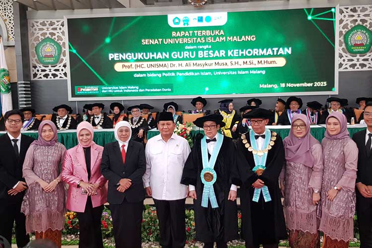 Unisma Beri Gelar Profesor Kehormatan Kepada Ali Masykur Musa - TIMES ...