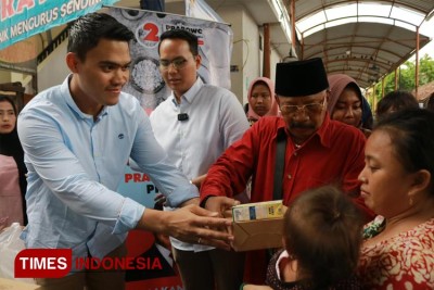 Kampanye Perdana, TKD Prabowo Gibran Bagikan Susu dan Makan Siang Gratis - TIMES Indonesia