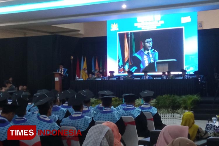 Wisuda Ke-XIII Unbaja, Ketua Yayasan: Mahasiswa Harus Multitalenta ...