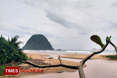 Begini Jejak Geologi Pantai Pulau Merah di Banyuwangi - TIMES Indonesia