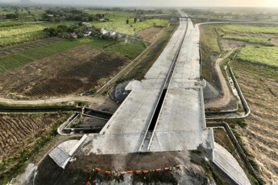 Progres Kontruksi Tol Probowangi Terus Meningkat, Hujan Tak Jadi ...