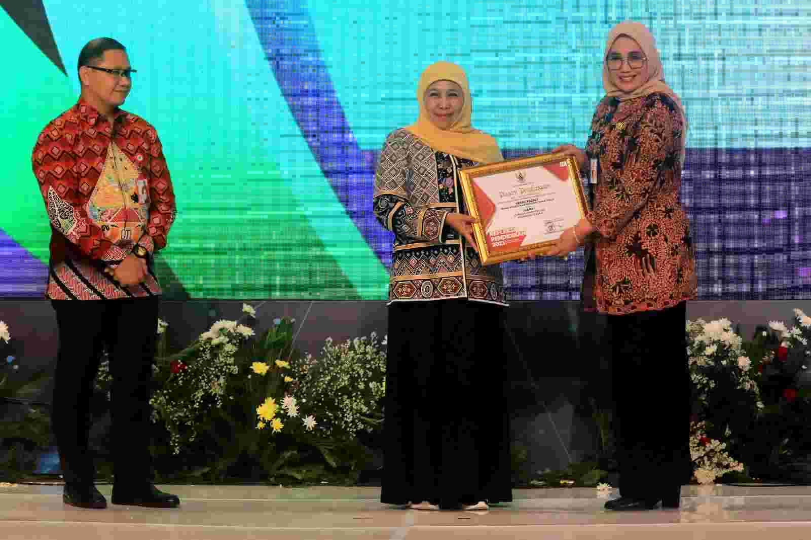 Capaian Prestisius Pendidikan Jatim Tahun 2023 (1): Gubernur Khofifah ...