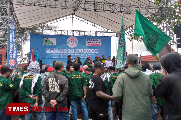Teruskan Program Jokowi, Ratusan Laskar Belot Dukung Prabowo Gibran ...