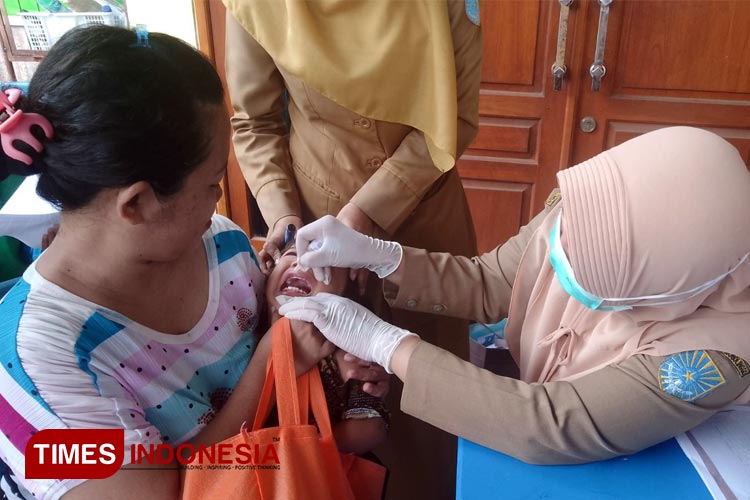 Imunisasi Sub-Pin Polio di Kota Probolinggo Capai 98 Persen - TIMES ...