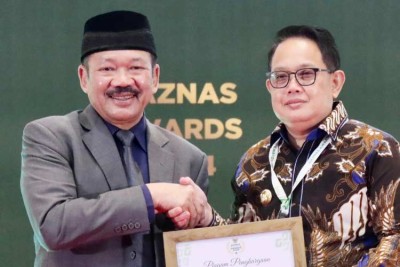 Pj Gubernur Adhy Terima Penghargaan Kepala Daerah Pendukung Pengelolaan Zakat Terbaik Nasional ...