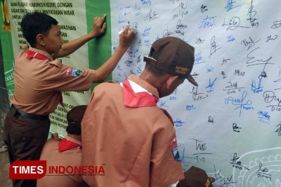Ratusan Ribu Pelajar di Kediri Ikrar Bersama Stop Kekerasan dan Petasan - TIMES Indonesia