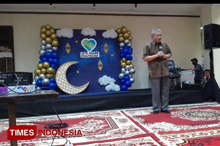 Dihadiri Hayono Isman, Let's Share Indonesia Buka Bersama Pasien, CCC ...