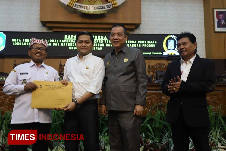 DPRD Banyuwangi Sampaikan Dua Raperda Baru Inisiatif Dewan - TIMES Indonesia