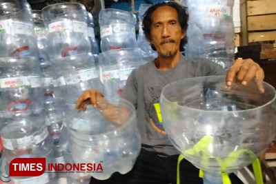 Lestarikan Lingkungan, Warga Kota Tasikmalaya Sulap Botol Plastik Jadi ...
