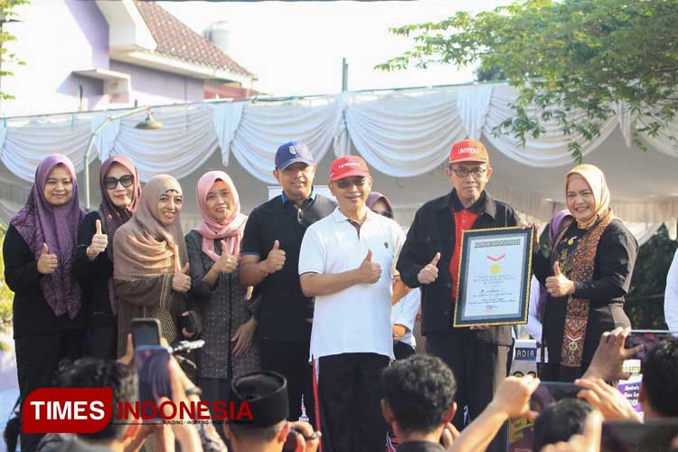 Unipdu Jombang Pecahkan Rekor Muri dengan Senam Kreasi 1.619 Perempuan ...