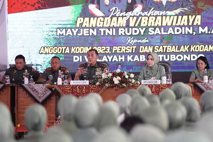 Pangdam Brawijaya Tegaskan Peran Strategis anggota TNI yang Harus Dijalankan - TIMES Indonesia