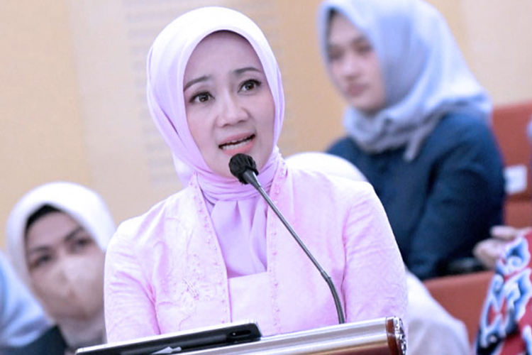 Anggota DPR Atalia Praratya Soroti Pentingnya Pengalaman dan Identitas ...