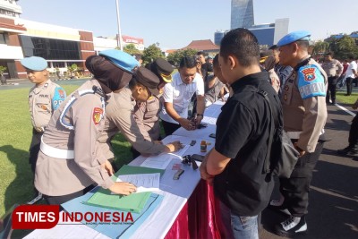 Polda Jatim Tarik Senjata Api Anggota yang Tak Sesuai Prosedur - TIMES Indonesia