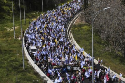 Alami Krisis Politik, Israel Terus Lakukan Pembantaian di Jalur Gaza ...