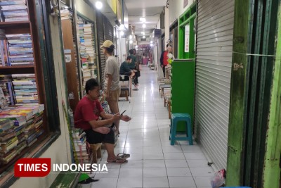Pasar Buku Wilis Kota Malang, Tetap Ramai Pecinta Buku di Tengah Zaman Digital - TIMES Indonesia