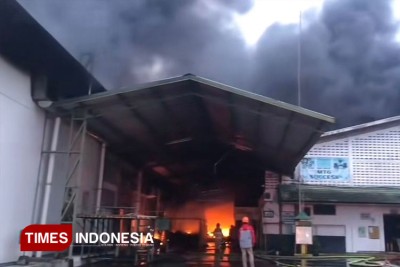 Pabrik Garmen Terbakar di Sleman, 1.800 Pekerja Terancam Dirumahkan - TIMES Indonesia