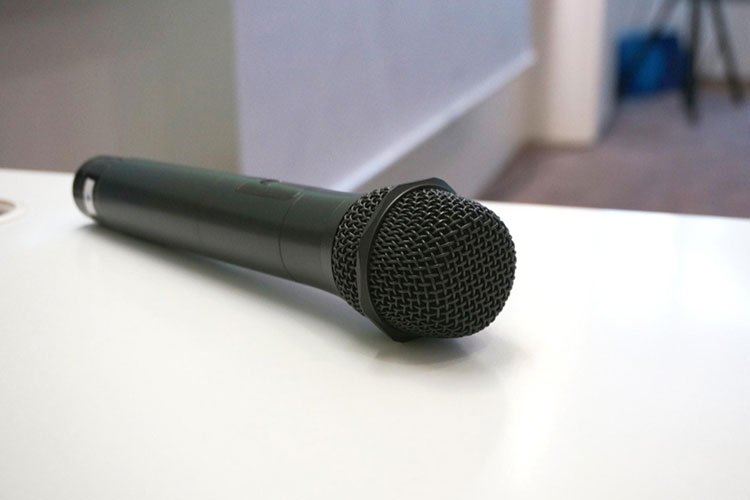 5 Rekomendasi Mic Wireless Terbaik dengan Suara yang Jernih - TIMES ...