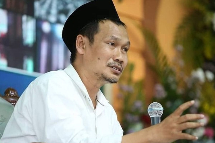 Gus Baha, Sosok Ulama Sederhana dengan Kedalaman Ilmu yang Menyejukkan ...