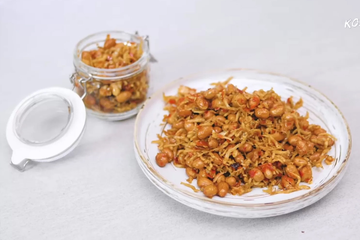 Stok Makanan untuk Bulan Puasa, Teri Cabe Bawang - TIMES Indonesia